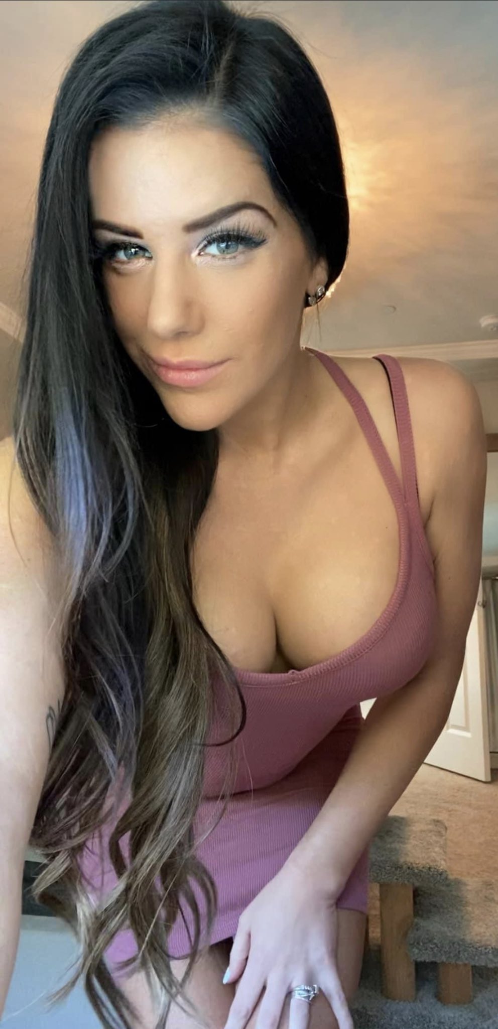 Annie B - @annie_b OnlyFans Get photos